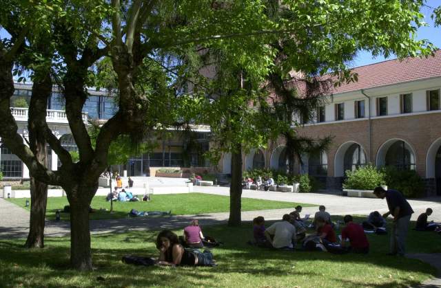 CAVILAM - Alliance française (Vichy, France) - Reviews - Language ...