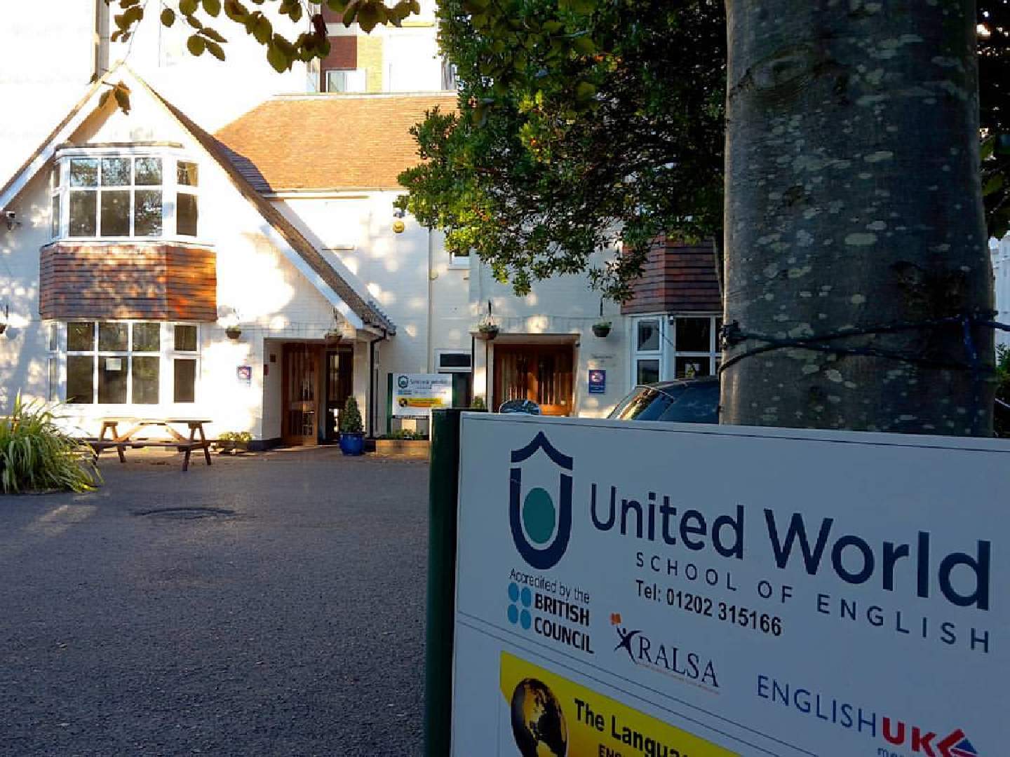United World School of English (Bournemouth, UK) - Reviews - Language ...