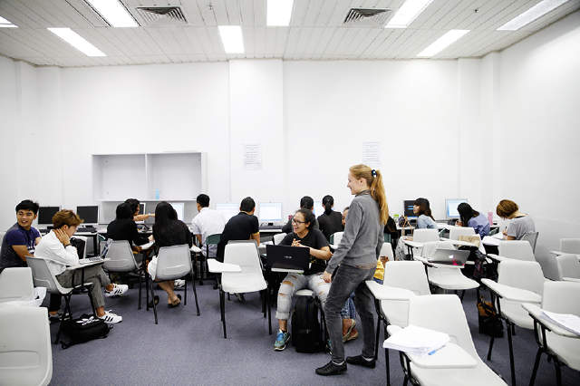 Lloyds International College (Sydney, Australia) - Reviews - Language ... Lloyds International College (Sydney, Australia) - Reviews - Language ...